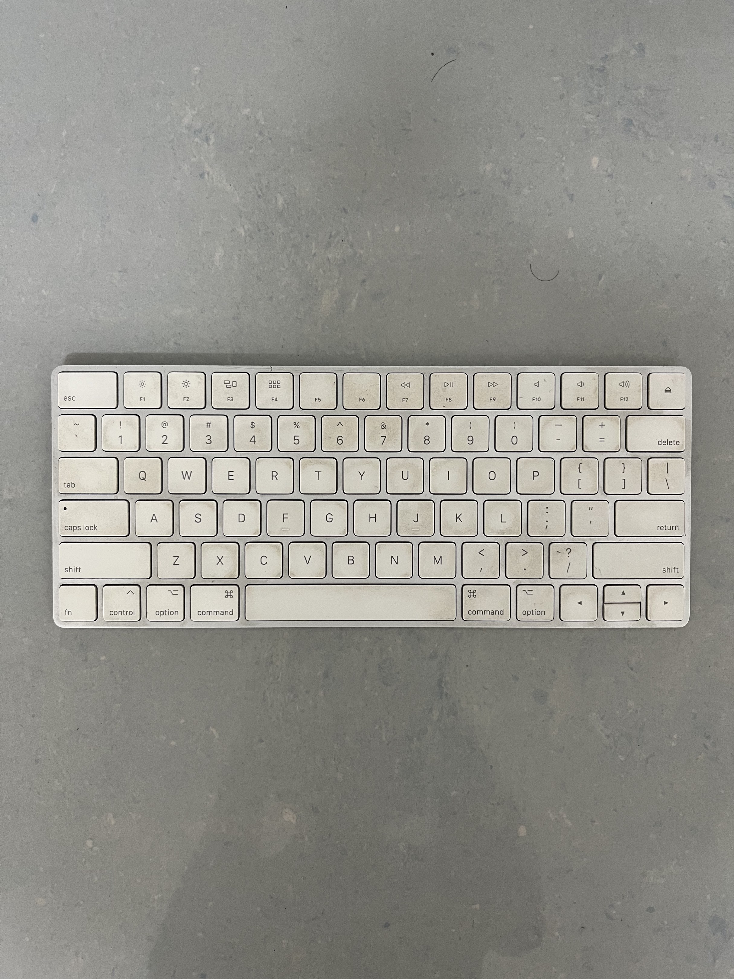 Apple Magic Keyboard, Computers & Tech, Parts & Accessories, Computer ...