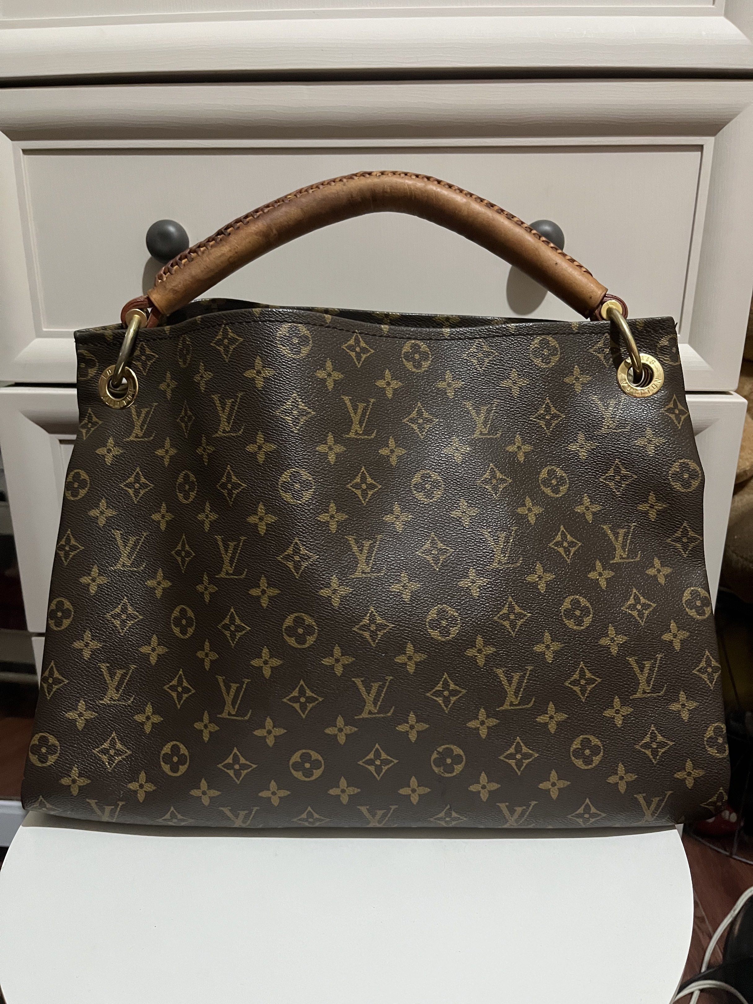 Artsy hobo LV, Women's Fashion, Bags & Wallets, Tote Bags on Carousell