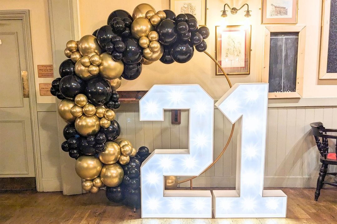 BALLON garland backdrop setup birthday celebration wedding anniversary ...