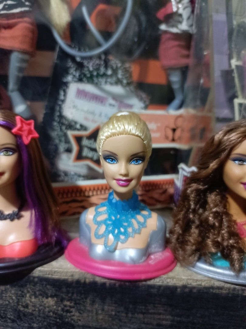 Barbie Swappin Styles and Doll Fashionistas bundle, Hobbies & Toys ...