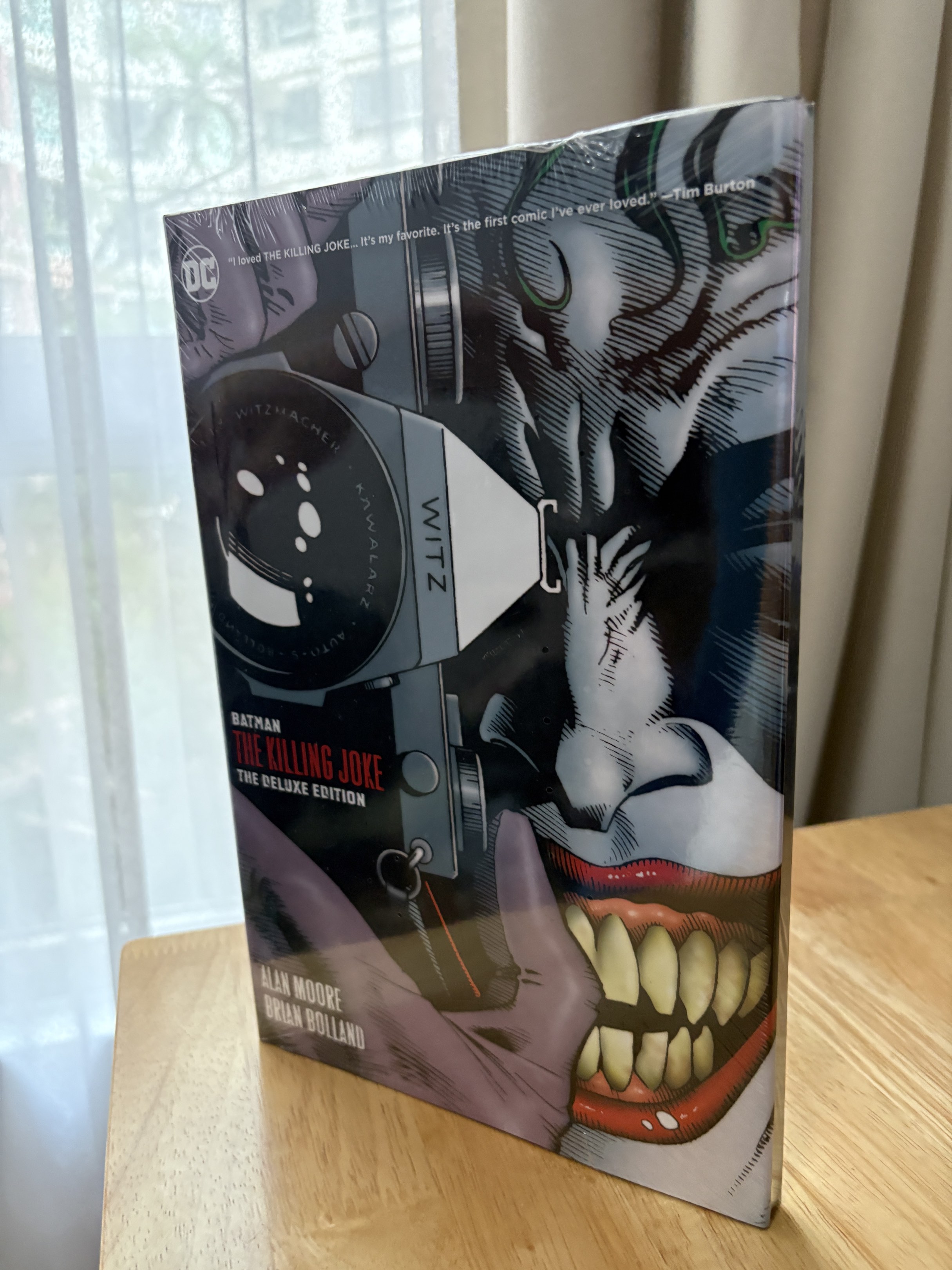 Batman: The Killing Joke Deluxe Edition, Hobbies & Toys, Books ...