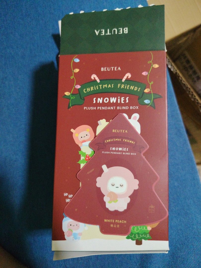 Beutea Christmas Friends Snowies Blind Box: White Peach, Hobbies & Toys ...