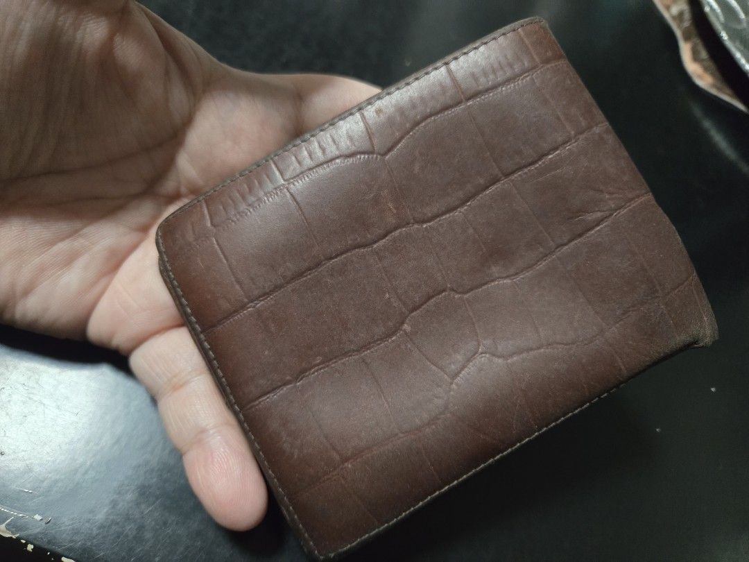 Braun buffel bifold wallet (g.leather), Luxury, Bags & Wallets on Carousell