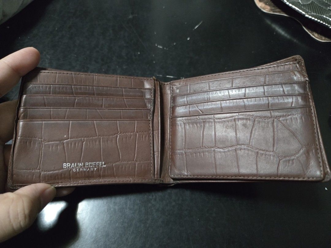 Braun buffel bifold wallet (g.leather), Luxury, Bags & Wallets on Carousell