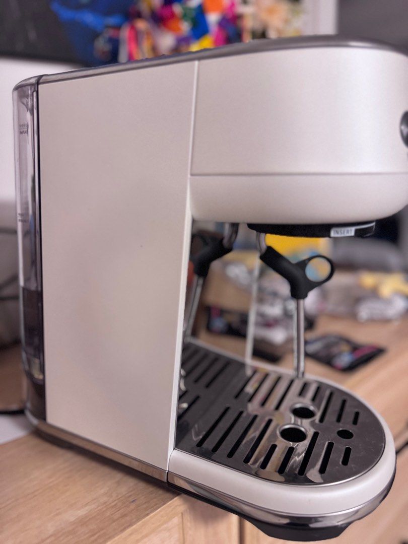 Breville Bambino Espresso Machine - White!!, 家庭電器, 廚房電器, 咖啡機及咖啡壺 ...