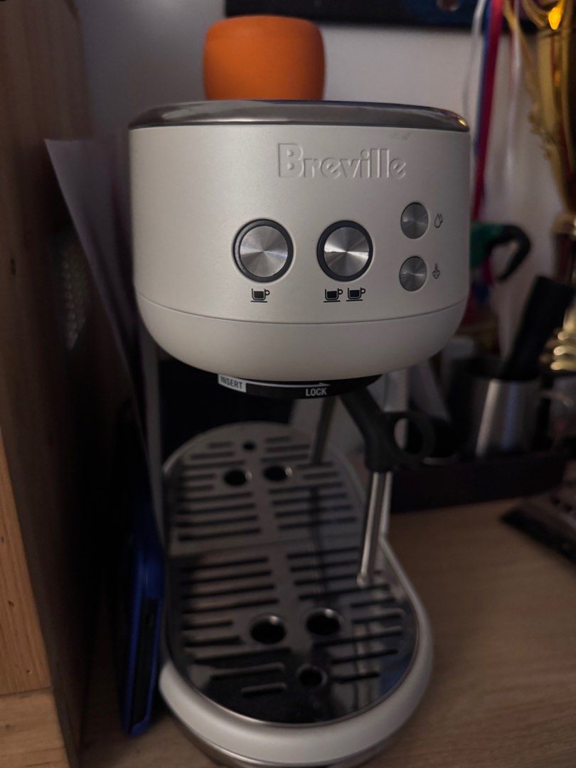Breville Bambino Espresso Machine - White!!, 家庭電器, 廚房電器, 咖啡機及咖啡壺 ...