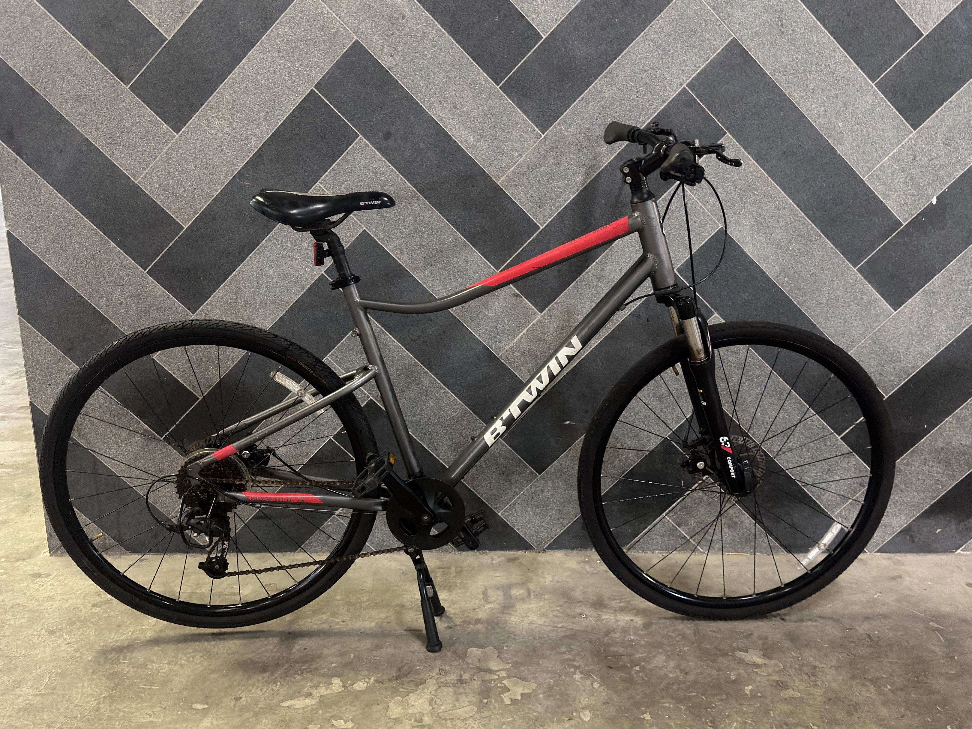 B'Twin Riverside 120 Hybrid Bike, Sports Equipment, Bicycles & Parts ...