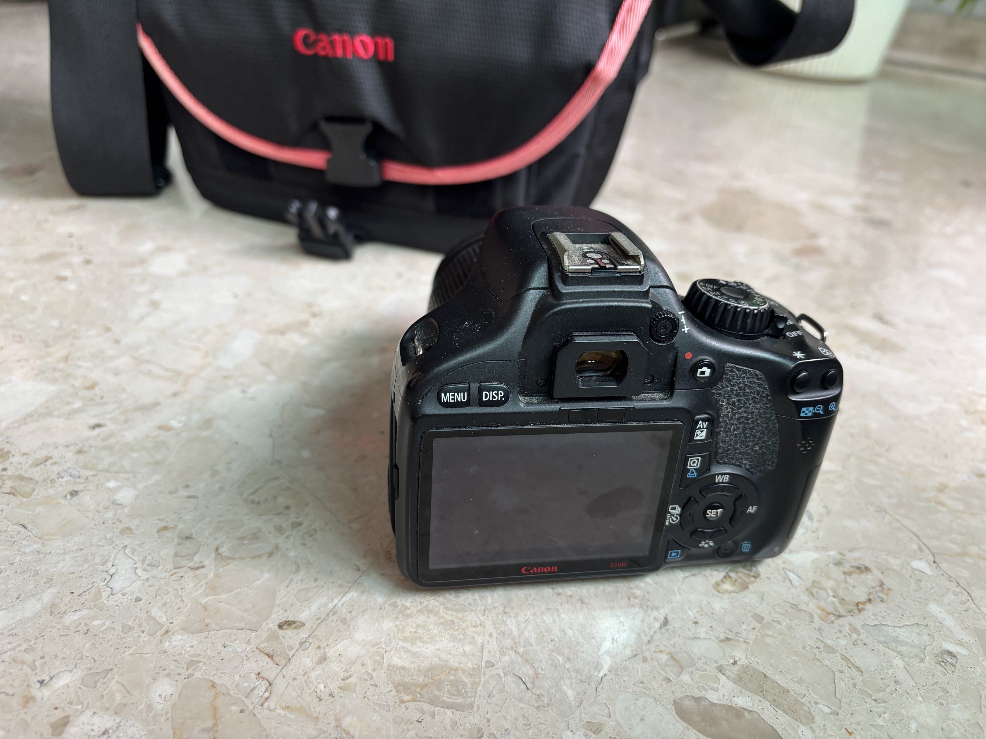 Canon EOS 550D DSLR Camera with Lens and Bag, Photography, Cameras on ...
