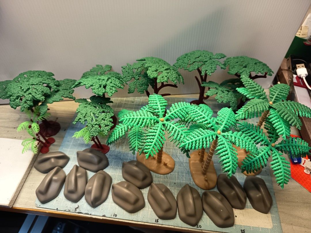 Dinosaur disguise might beans, Hobbies & Toys, Toys & Games on Carousell