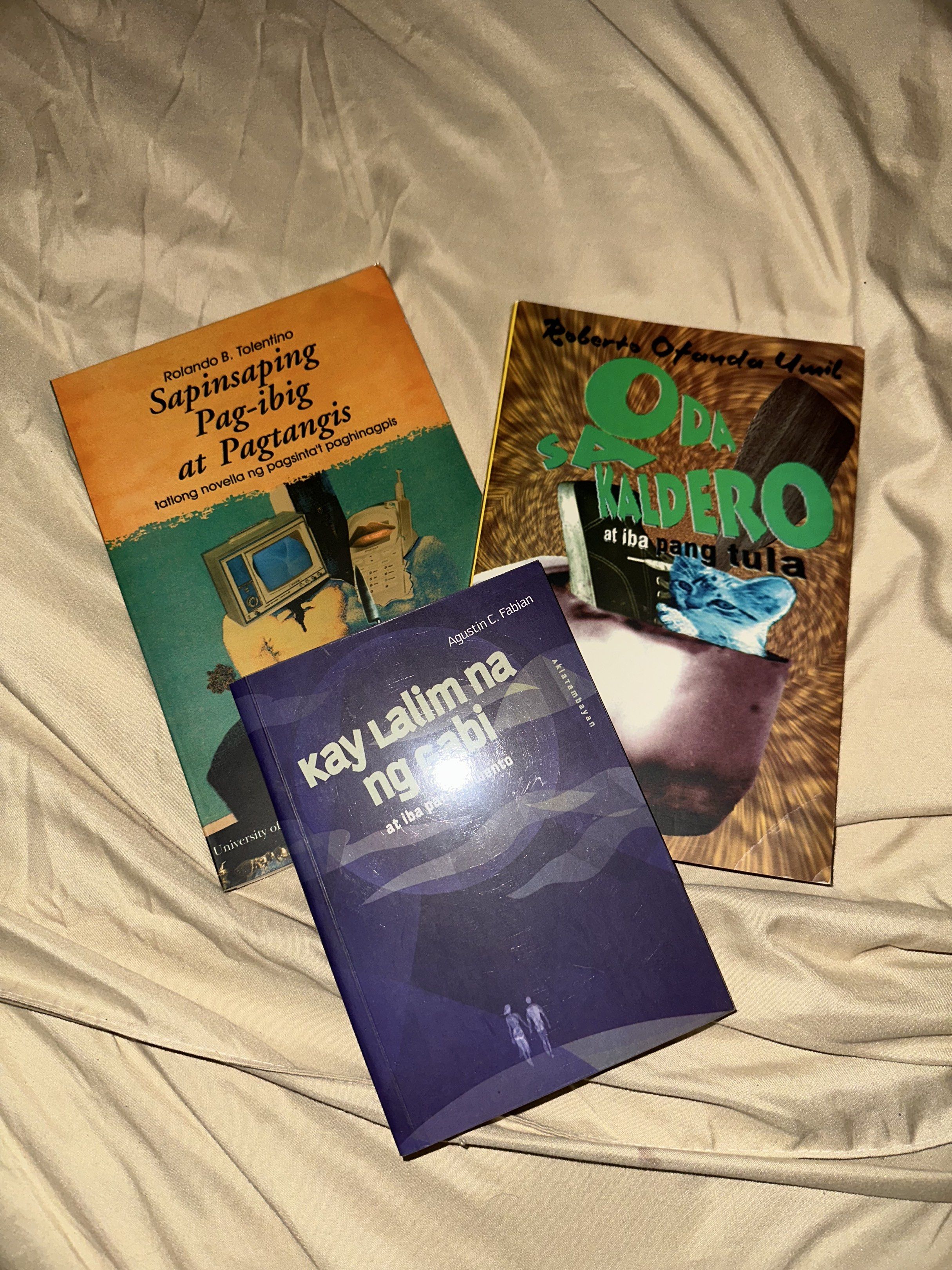 Filipino Books - Sapinsaping Pag-ibig, Oda sa Kaldero, Kay Lalim na ...