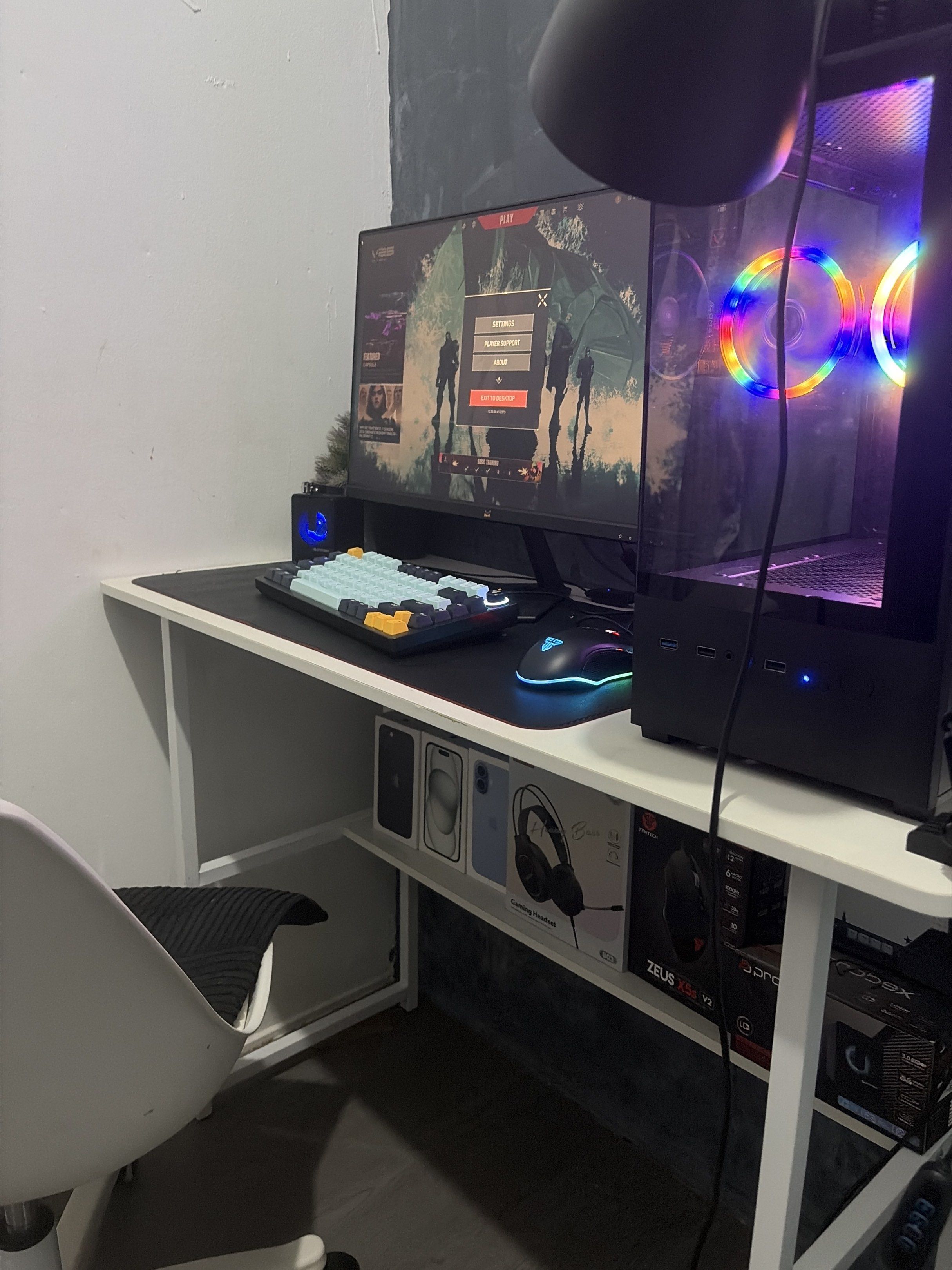 Gaming PC Setup - Monitor, Keyboard, Mouse, Speakers, Computers & Tech ...