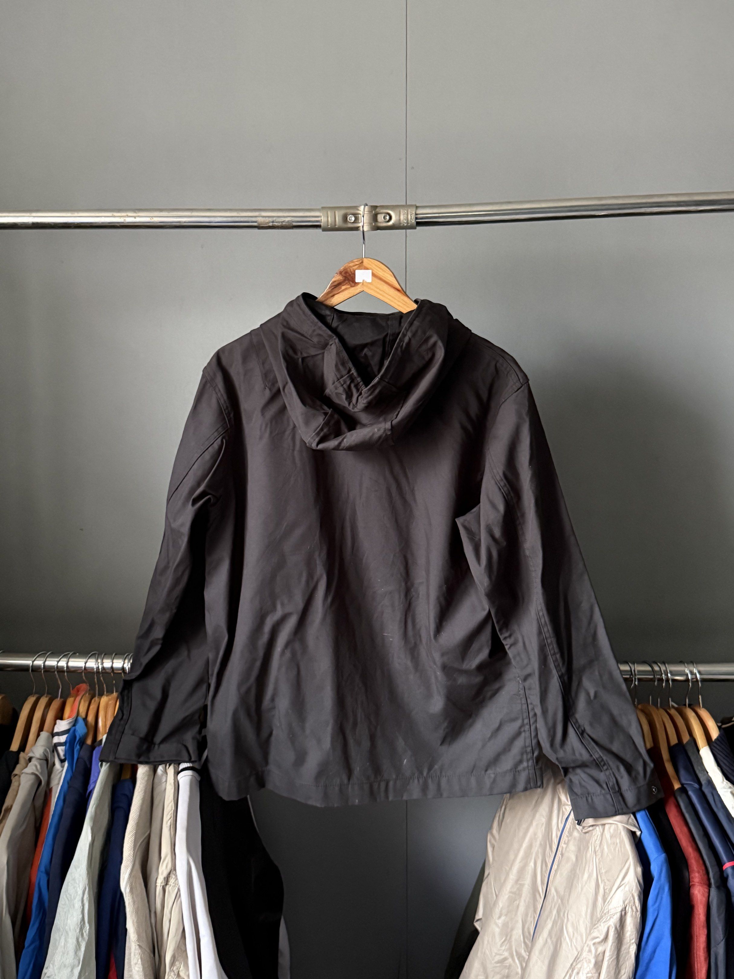 GU Hooded Jacket, Men's Fashion, Coats, Jackets and Outerwear on Carousell