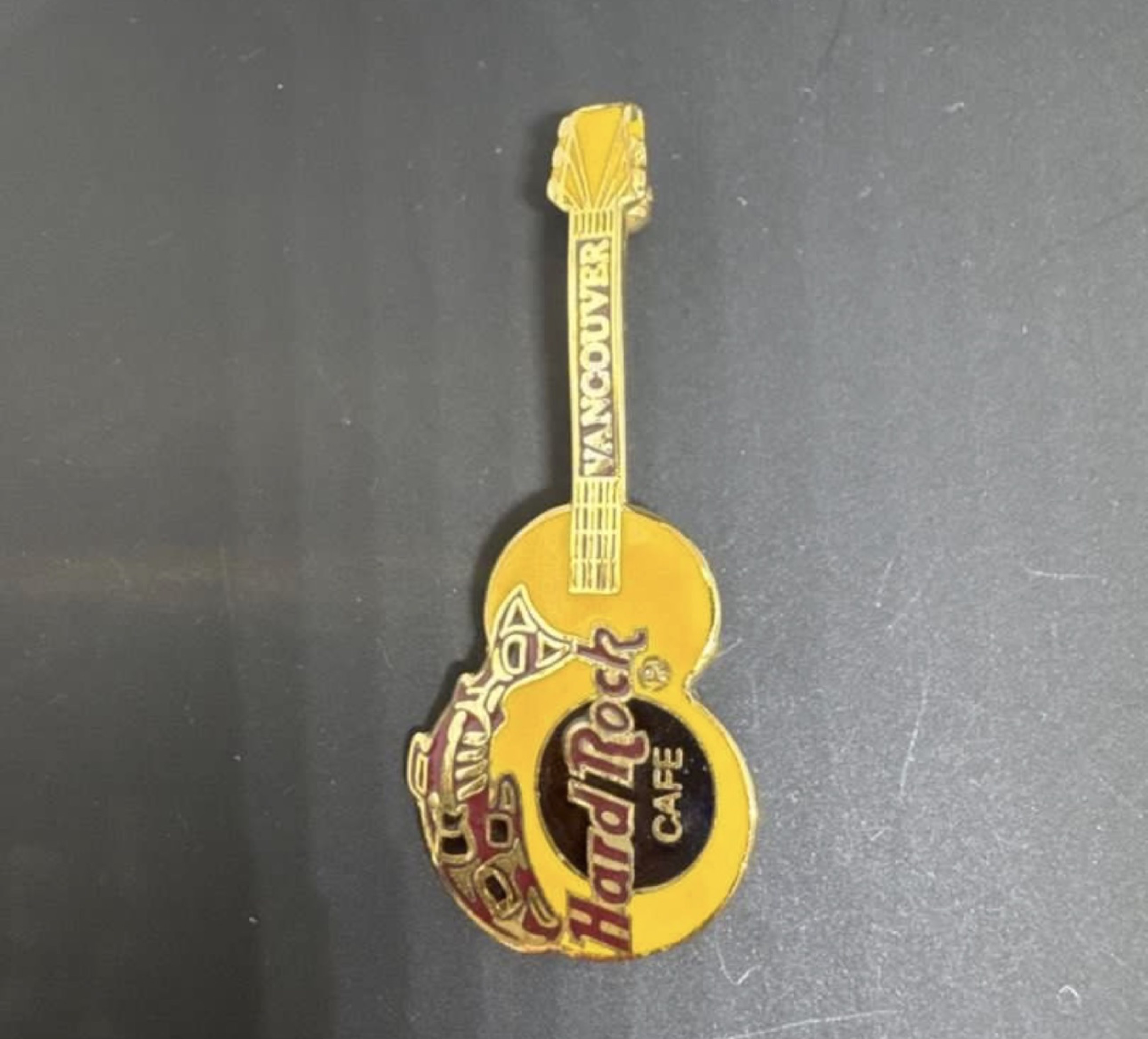 Hard Rock Cafe Vancouver Guitar Pin, Hobbies & Toys, Memorabilia ...