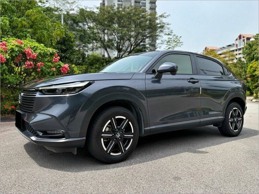 Honda Vezel Hybrid 1.5A e-HEV X, Cars, Used Cars on Carousell