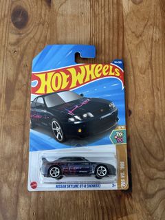 Nissan Skyline GTR R33 and Pagani Utopia Hotwheels Diecast Toy Model ...