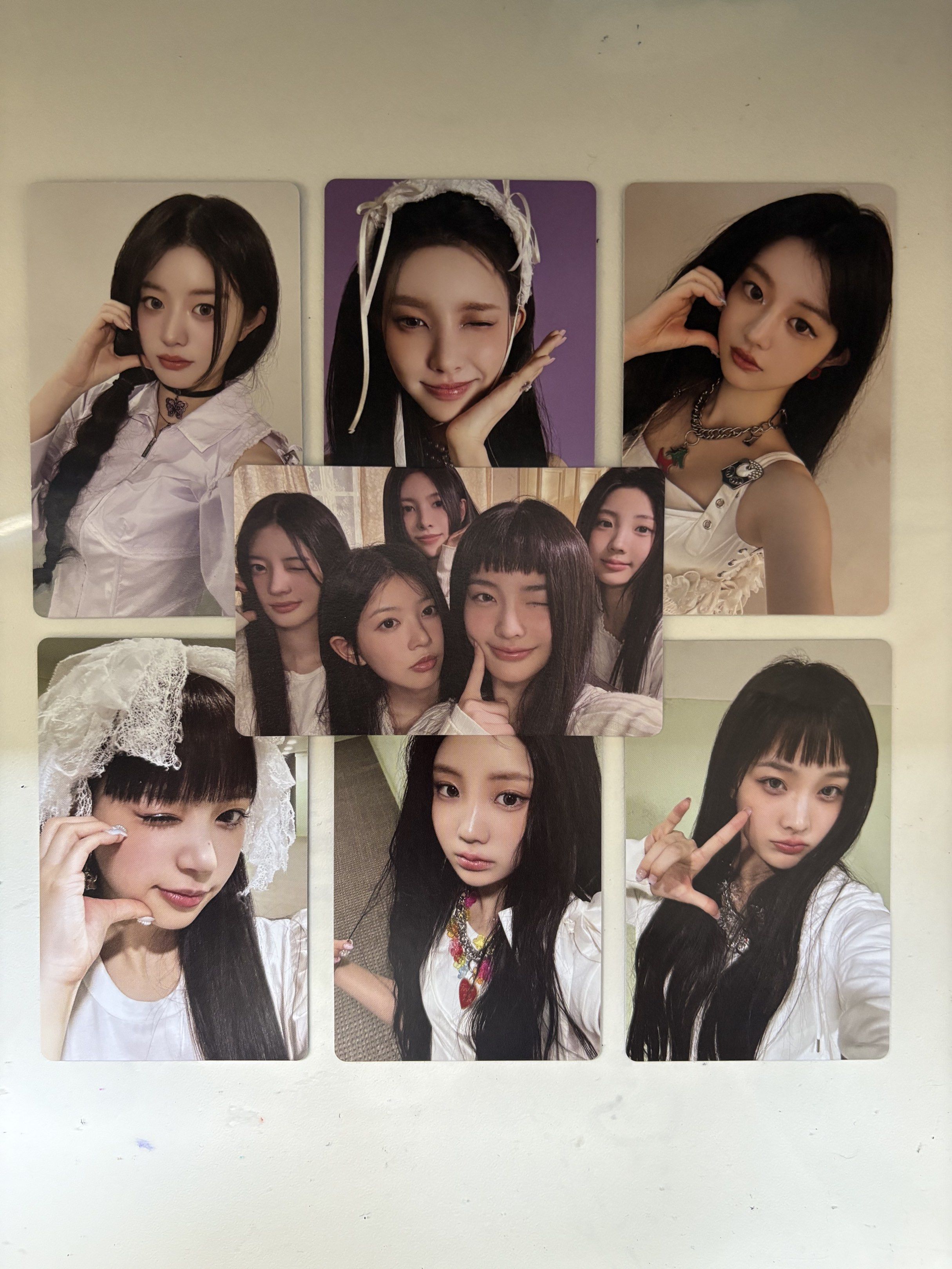 Illit Super Real Me Weverse album photo cards, Hobbies & Toys ...