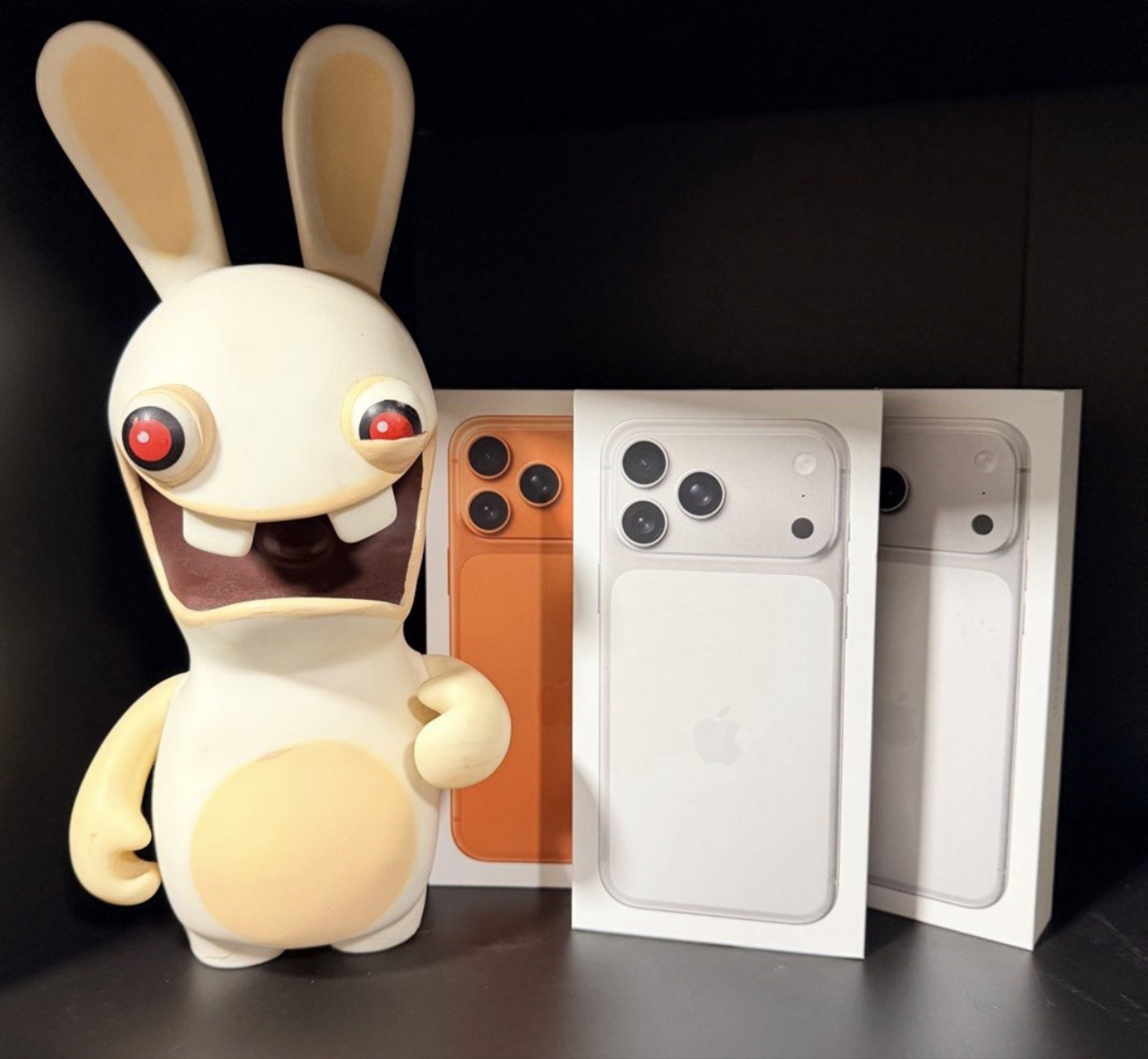 iPhone 17 Pro Max Silver 512GB, Mobile Phones & Gadgets, Mobile Phones ...