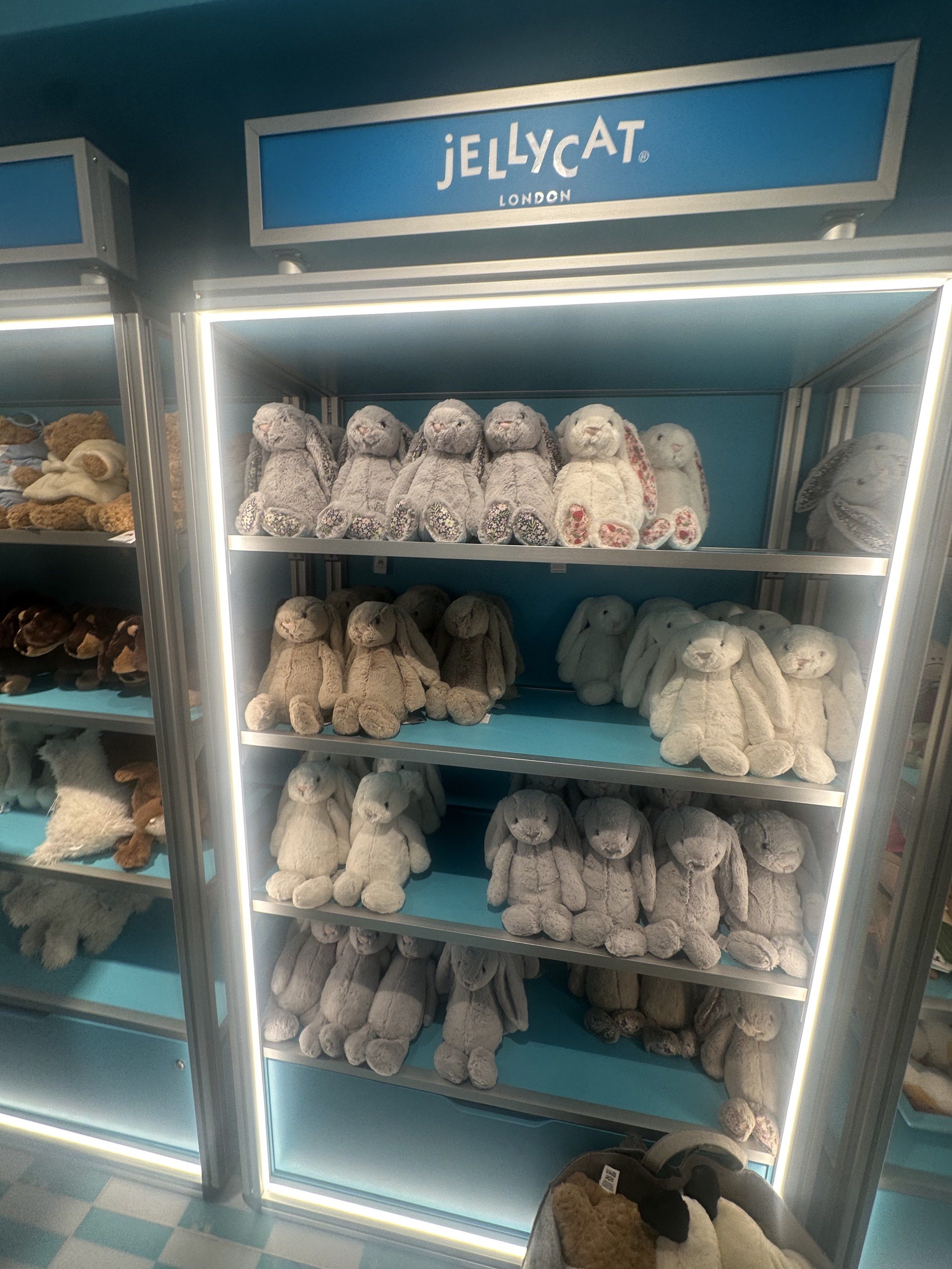 Jellycat Bashful Bunny, Hobbies & Toys, Toys & Games on Carousell