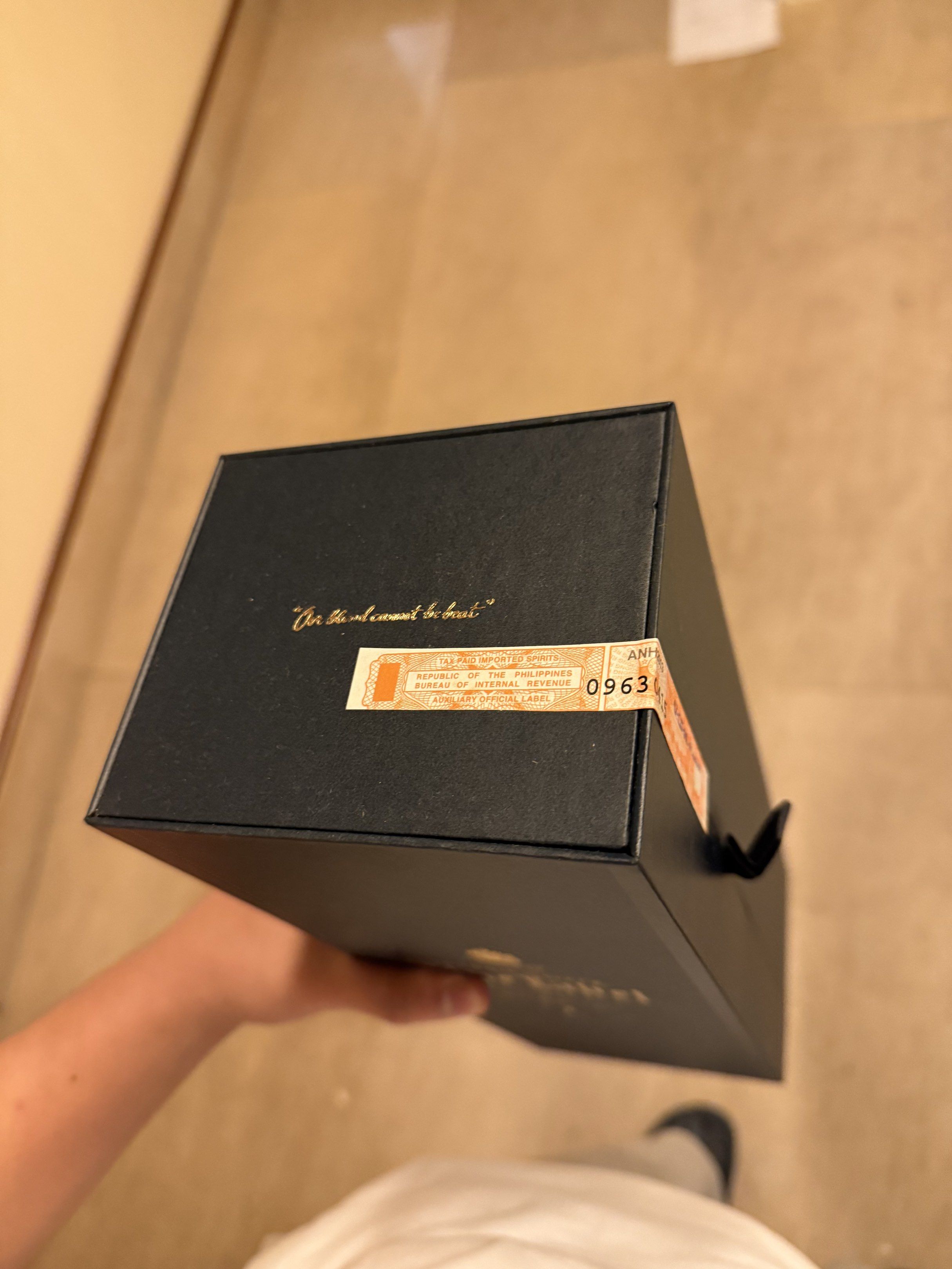 Johnnie Walker Blue Label Blended Scotch Whisky, Food & Drinks ...