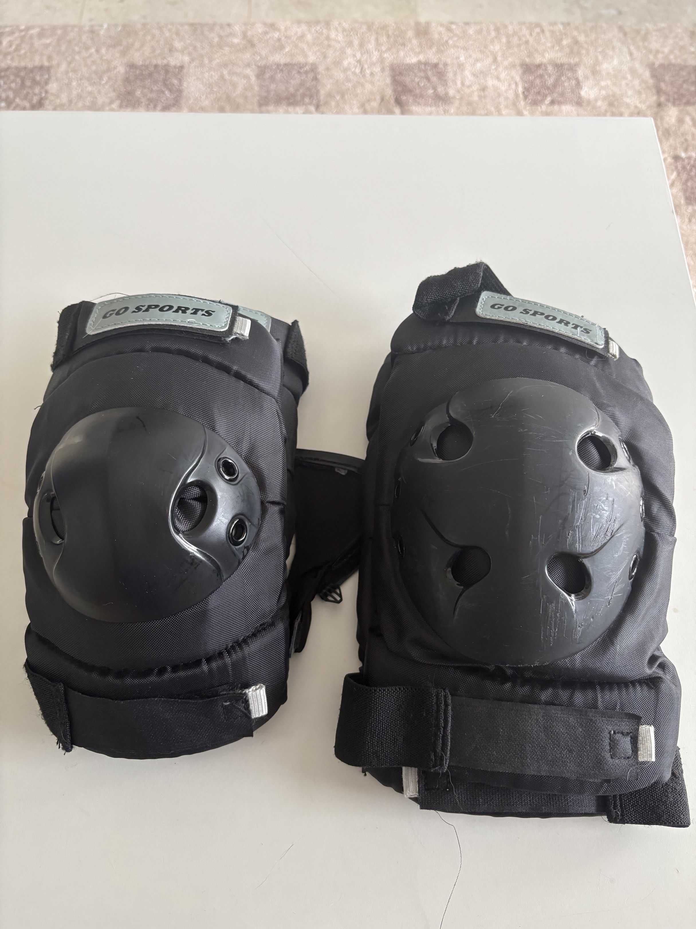 Knee and Elbow Pads for motorcycle training, Sports Equipment, Other ...