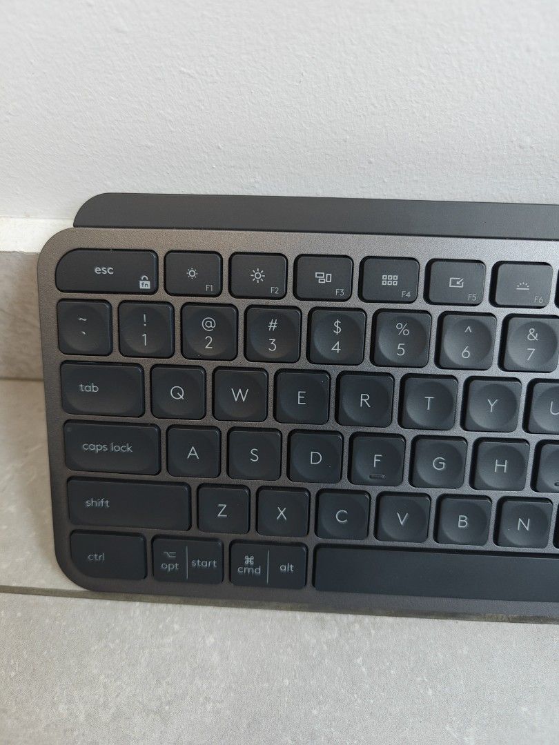 Logitech MX Keys Keyboard - Like New, Computers & Tech, Parts ...