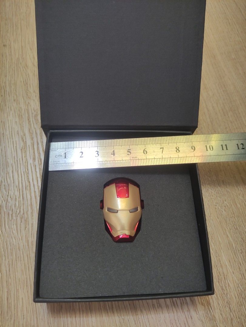 LED Marvel Iron Man EZ-Charms, Hobbies & Toys, Memorabilia ...