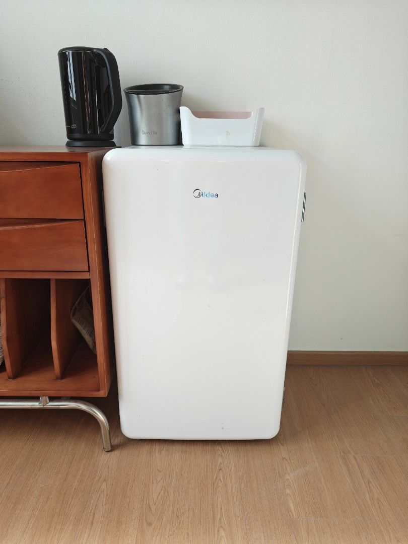 Midea Mini Fridge - White, TV & Home Appliances, Kitchen Appliances ...