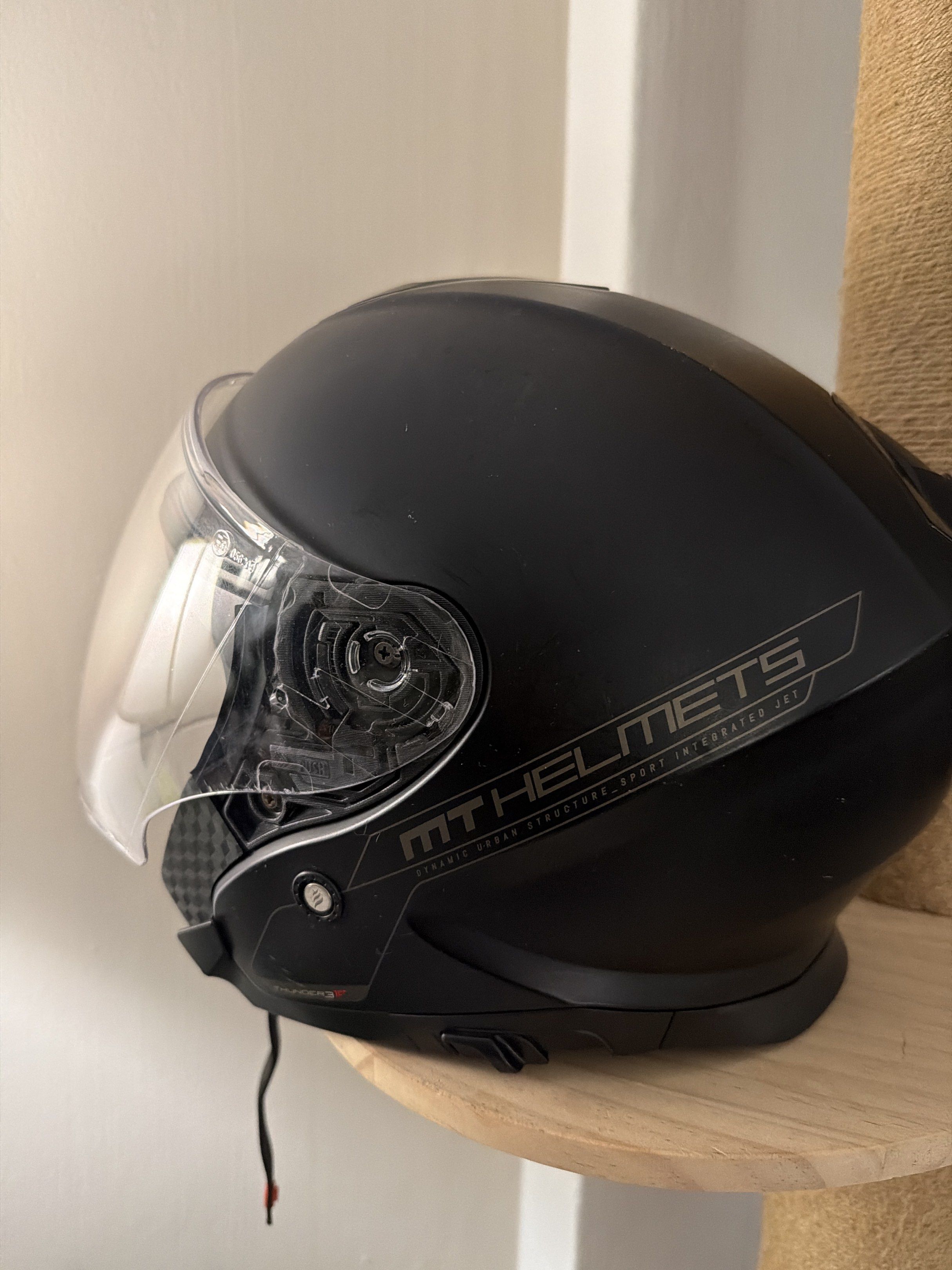 MT Helmet Thunder Jet, Motorcycles, Motorcycle Apparel on Carousell