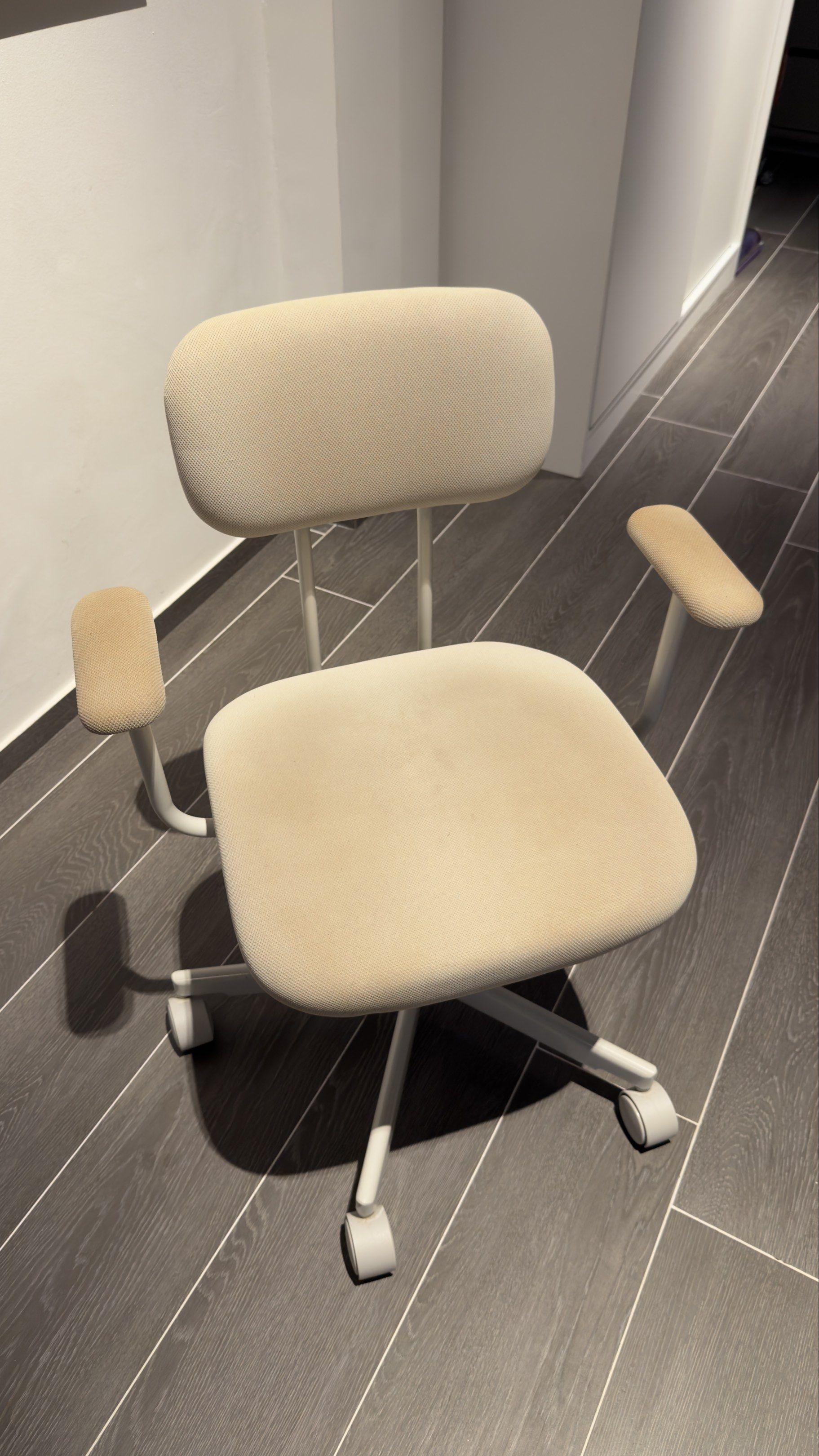 Muji Ergonomic Office Chair - Cream, Furniture & Home Living, Furniture ...