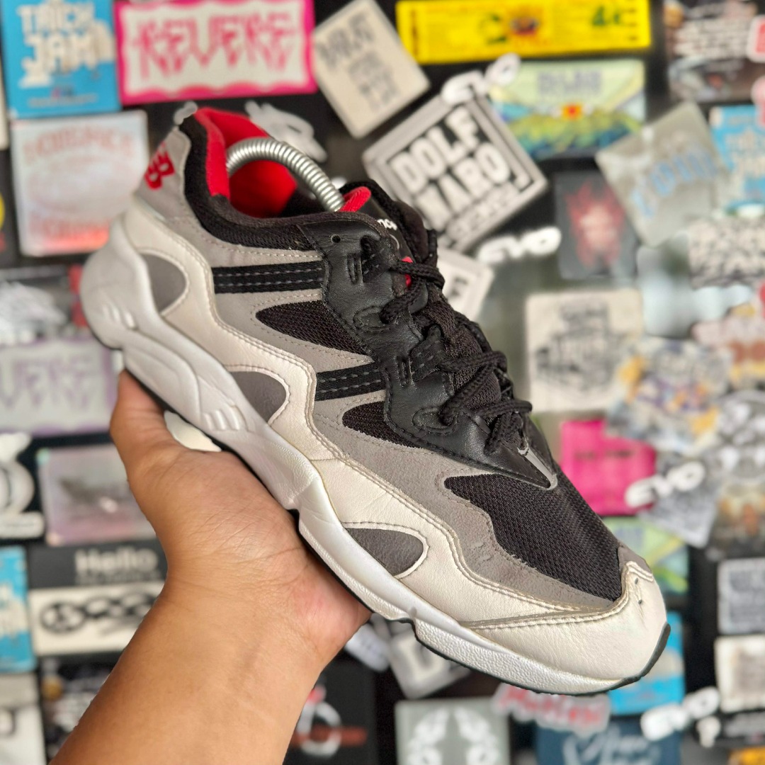 New Balance 850 Classic Red White Black, Men's Fashion, Footwear ...