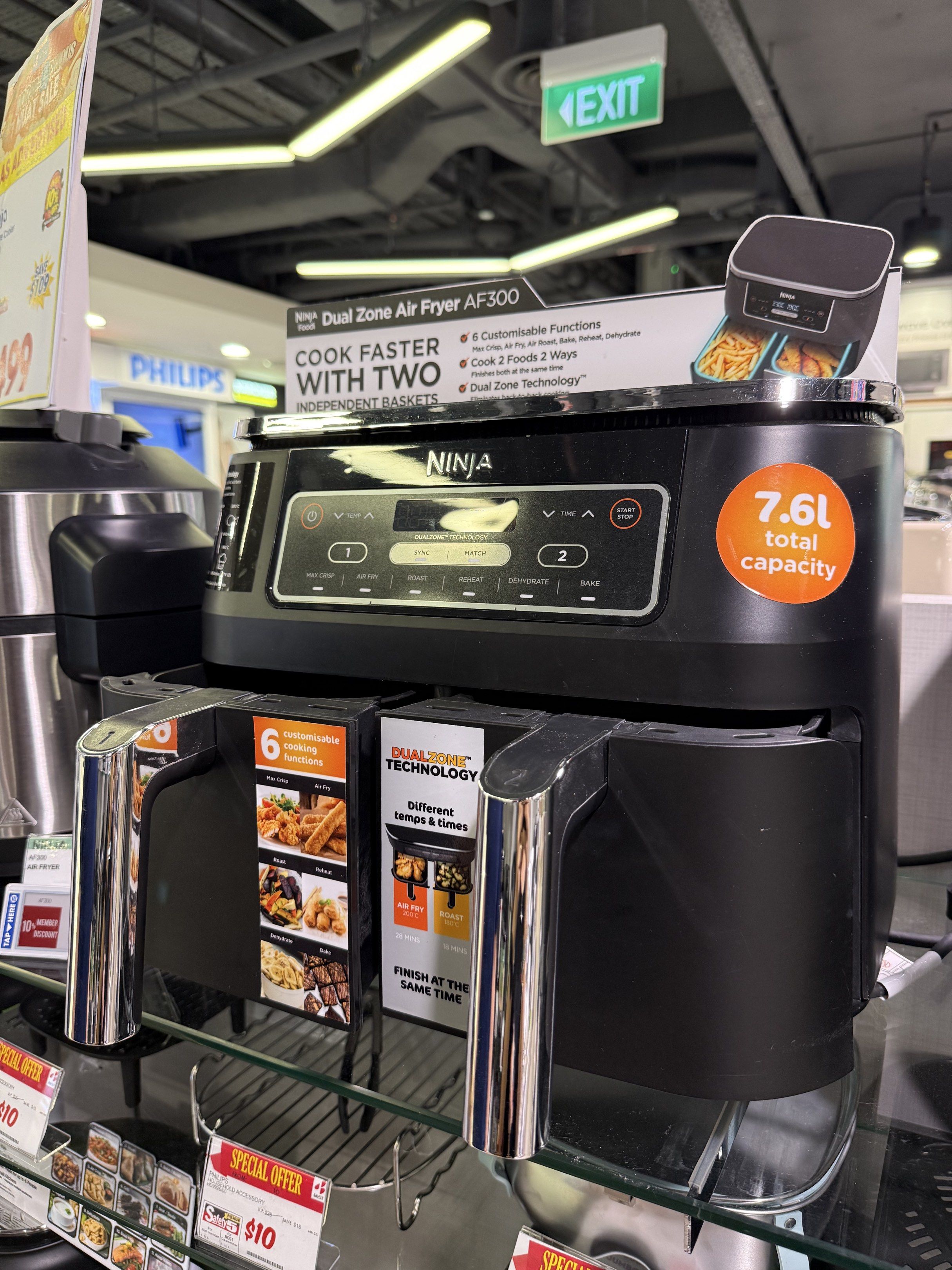 NINJA AF300 (Foodi Dual Zone Air Fryer), TV & Home Appliances, Kitchen ...