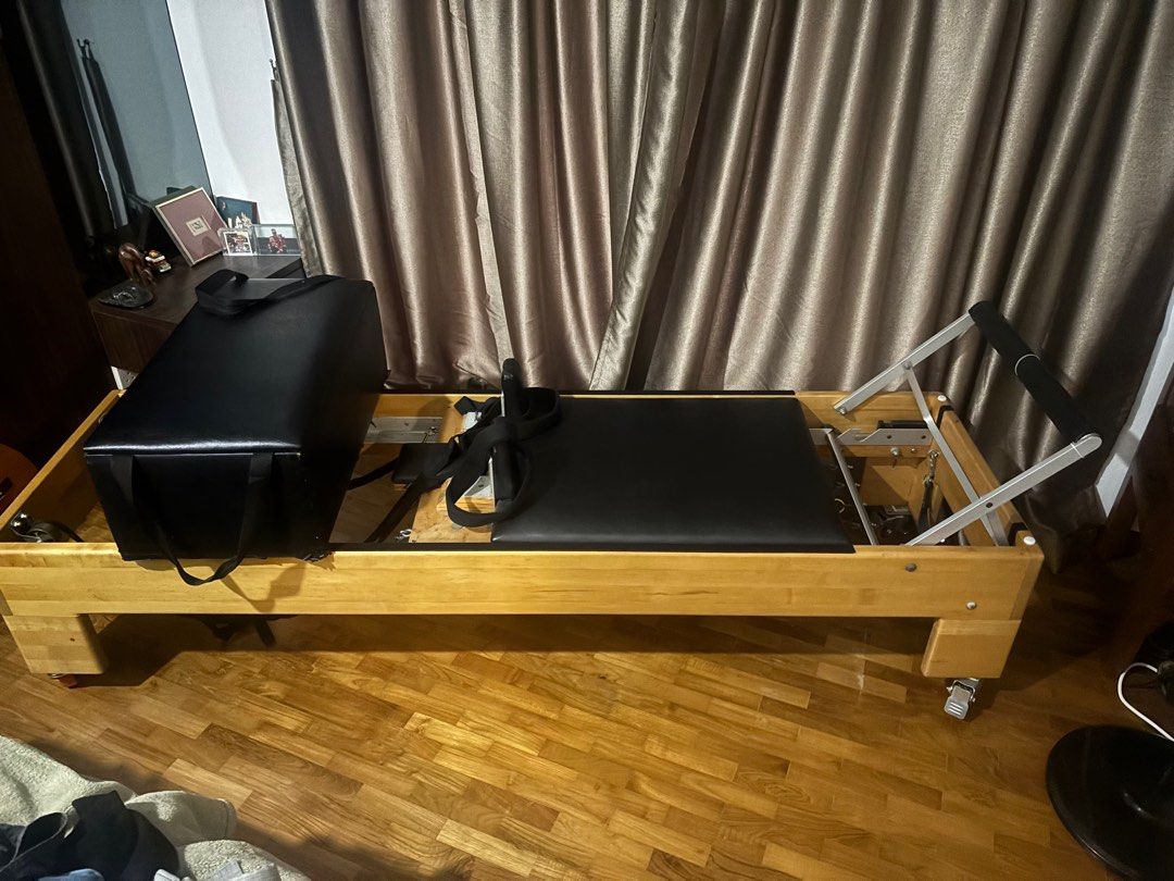 Original Pilates reformer, Sports Equipment, Exercise & Fitness, Cardio ...
