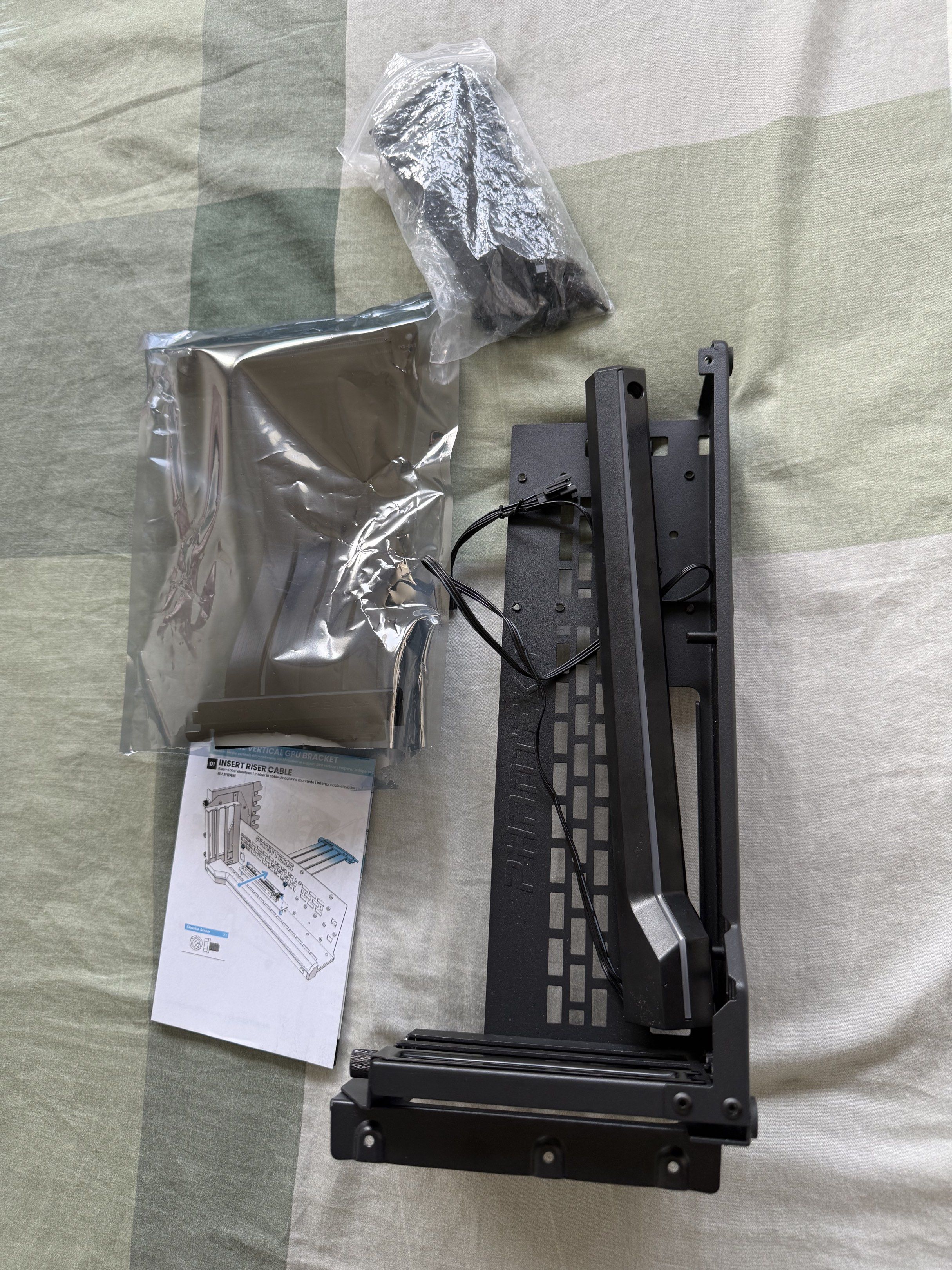 Phanteks Vertical GPU Bracket - PCIe 4.0, Computers & Tech, Parts ...