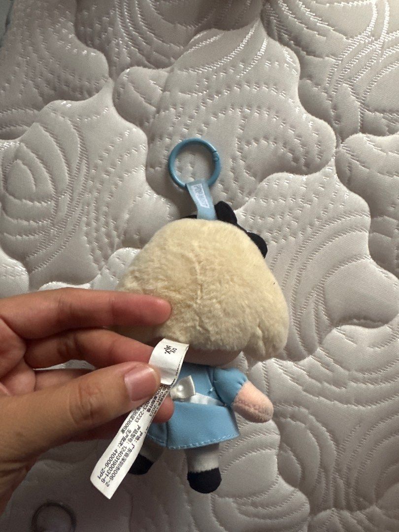 Popmart Crying Again She's Alice & Popmart PPG Bunny Blossom, Hobbies ...