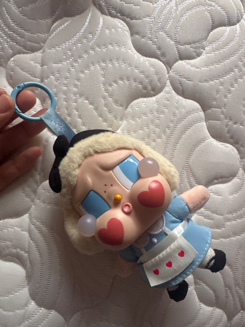 Popmart Crying Again She's Alice & Popmart PPG Bunny Blossom, Hobbies ...