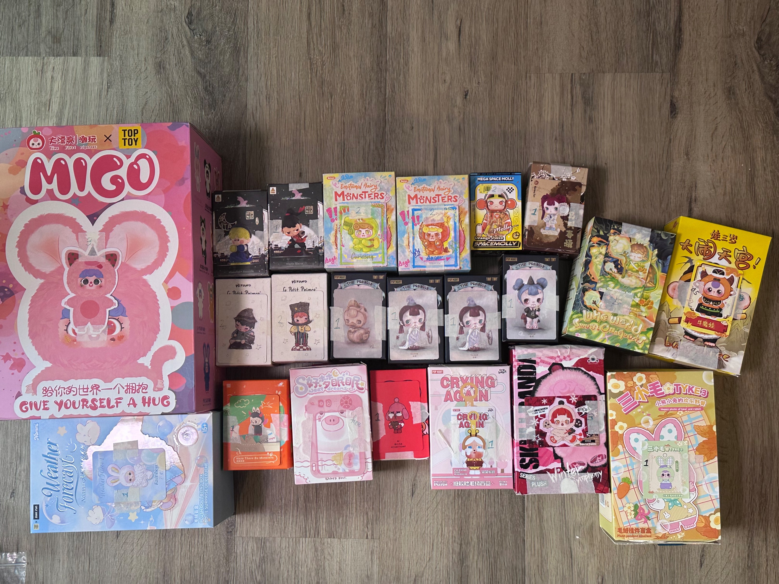 Popmart Molly, Labubu, Dimoo, Skullpanda, Hirono, and Crybaby, Hobbies ...