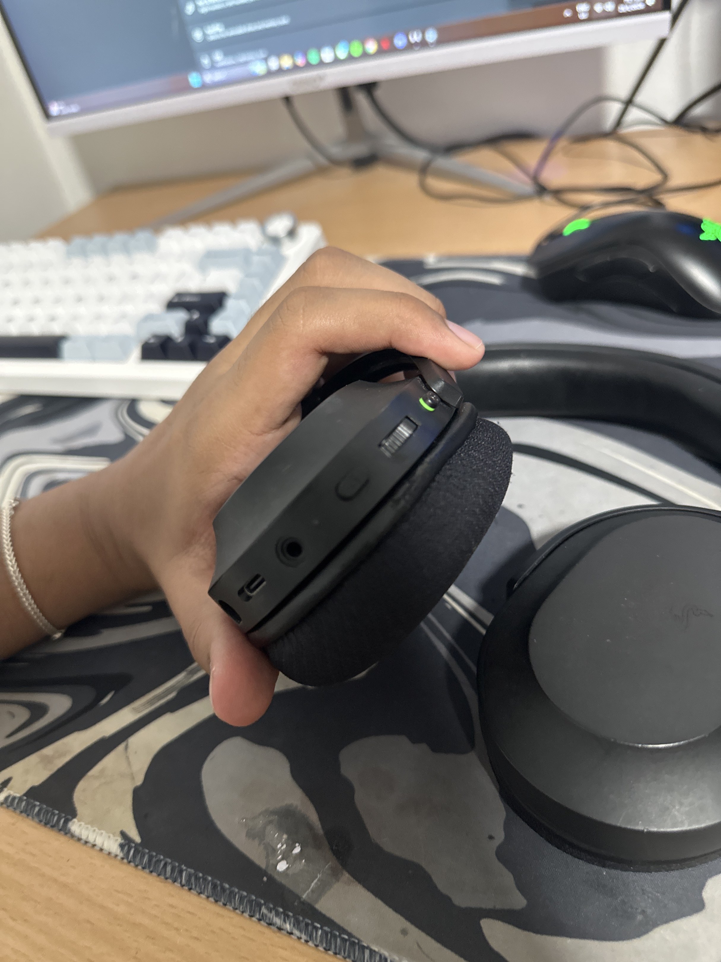 Razer Barracuda X Wireless Gaming Headset, Audio, Headphones & Headsets ...