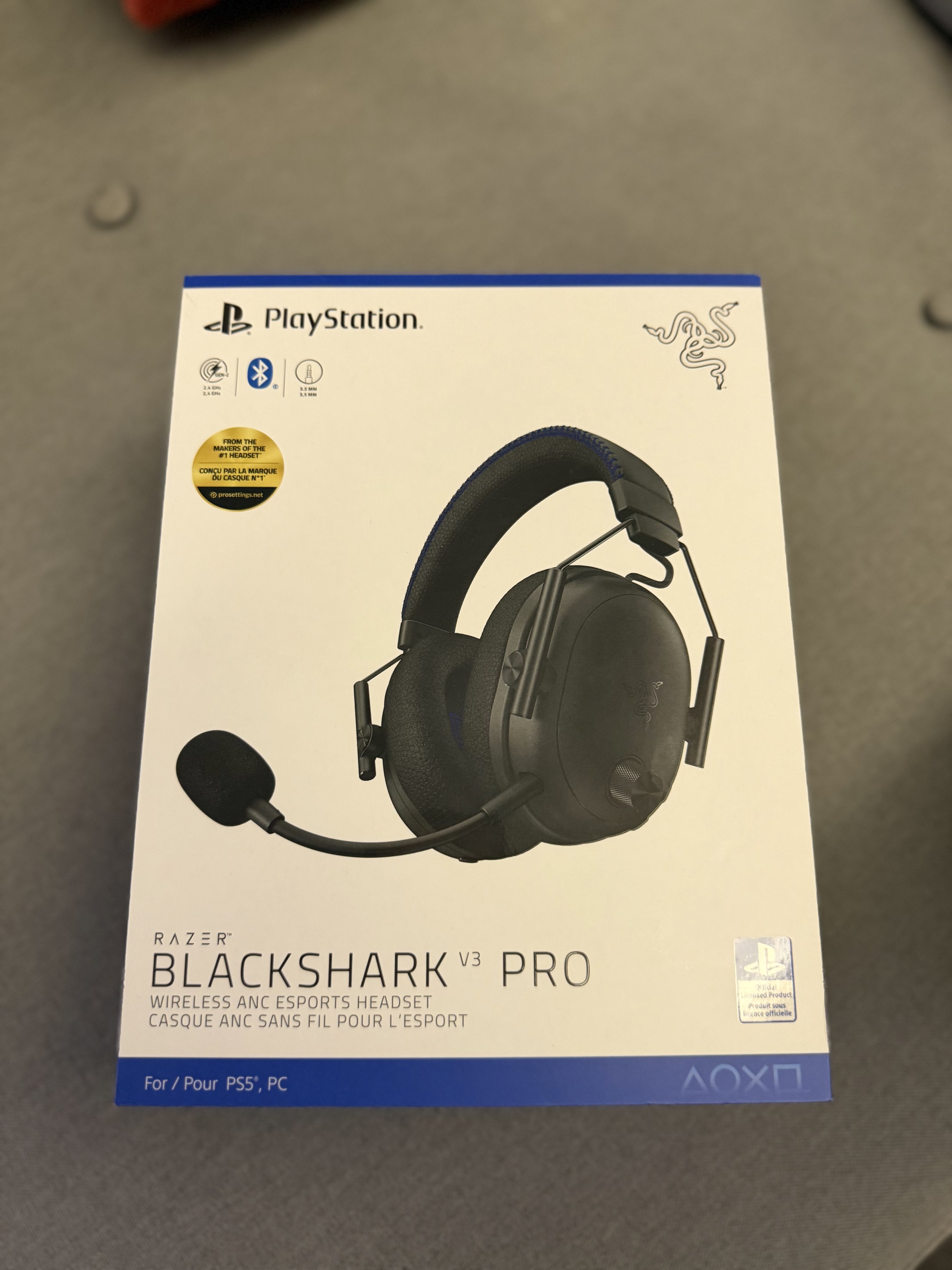 Razer BlackShark V3 Pro Wireless Gaming Headset, Audio, Headphones ...