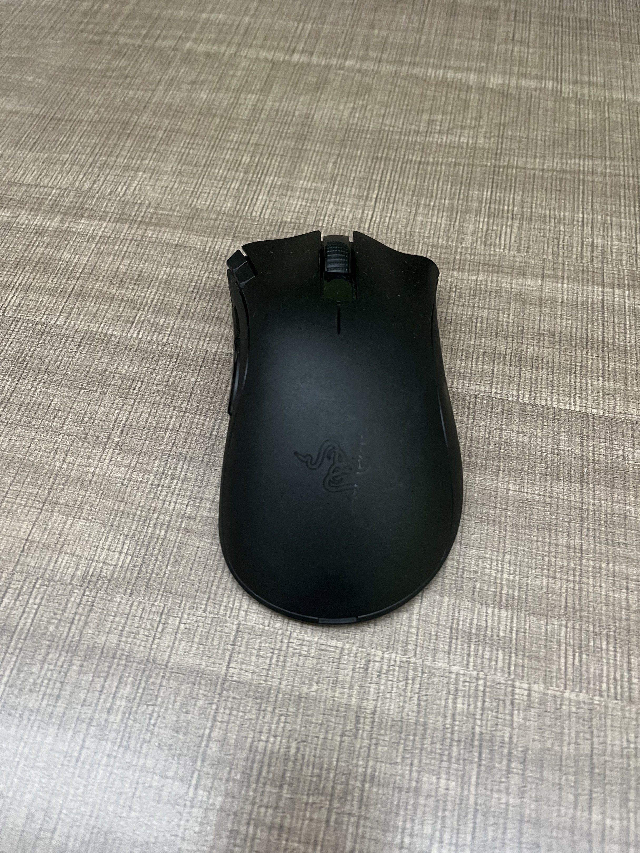 Razer DeathAdder V2 Gaming Mouse, Computers & Tech, Parts & Accessories ...