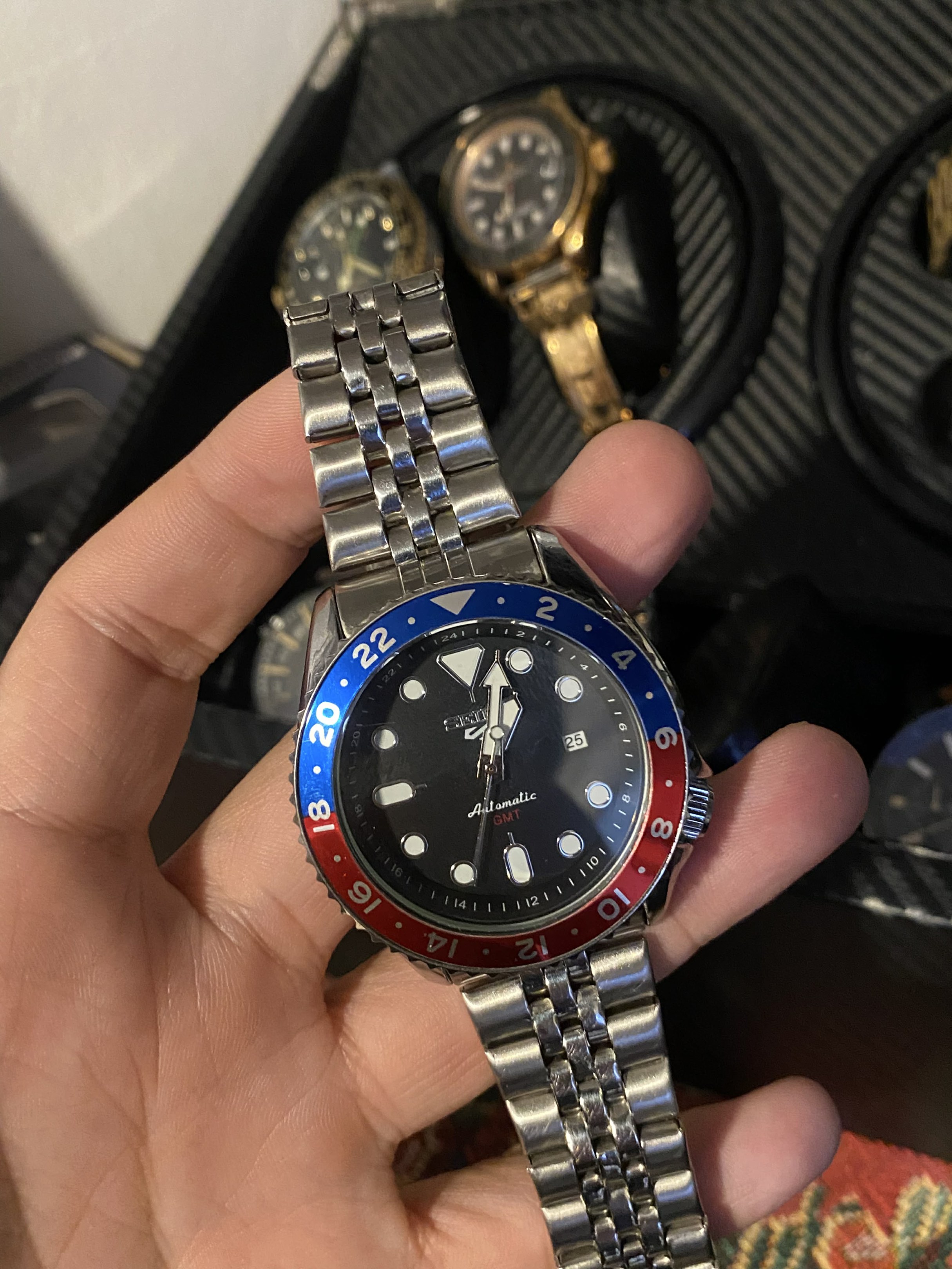 Seiko 5 Pepsi MOD GMT Automatic Watch, Men's Fashion, Watches ...