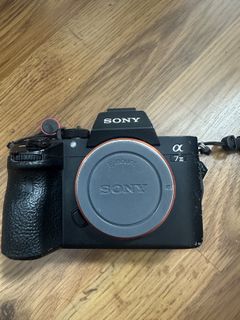 Sony a7 IV Mirrorless Camera Under Warranty, Photography, Cameras on ...