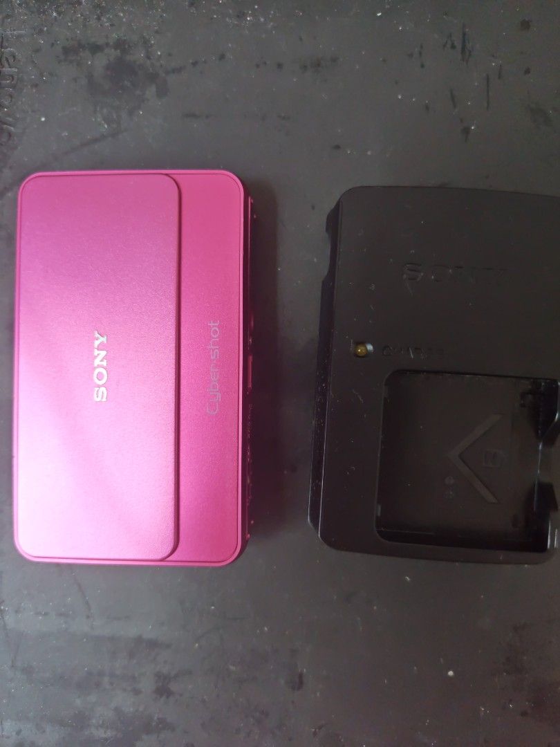 Sony Cyber-shot Digital Camera - Pink, Photography, Cameras on Carousell