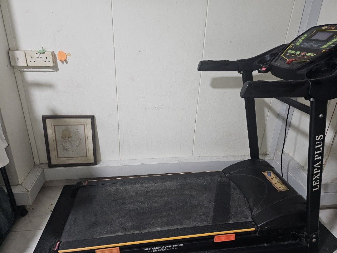 TakeAseat zero Treadmill, Sports Equipment, Exercise & Fitness, Cardio ...