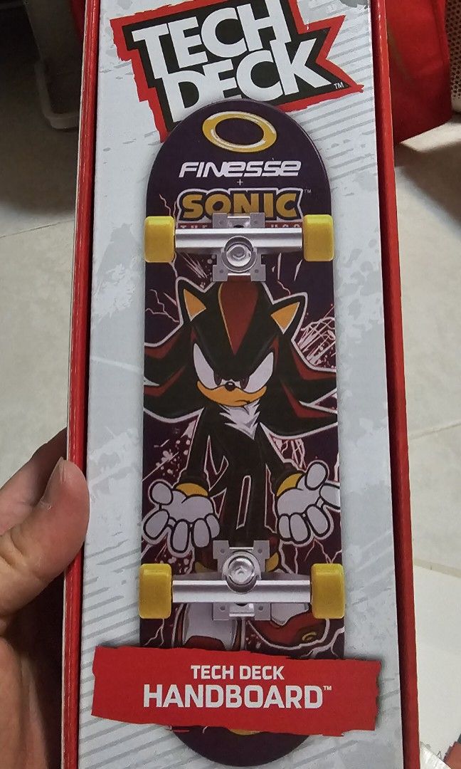 Tech Deck Handboard (Finesse x Sonic), Hobbies & Toys, Toys & Games on ...