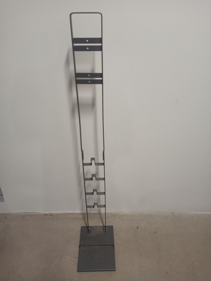 Vacuum stand for Dyson dreame, Furniture & Home Living, Home Decor ...