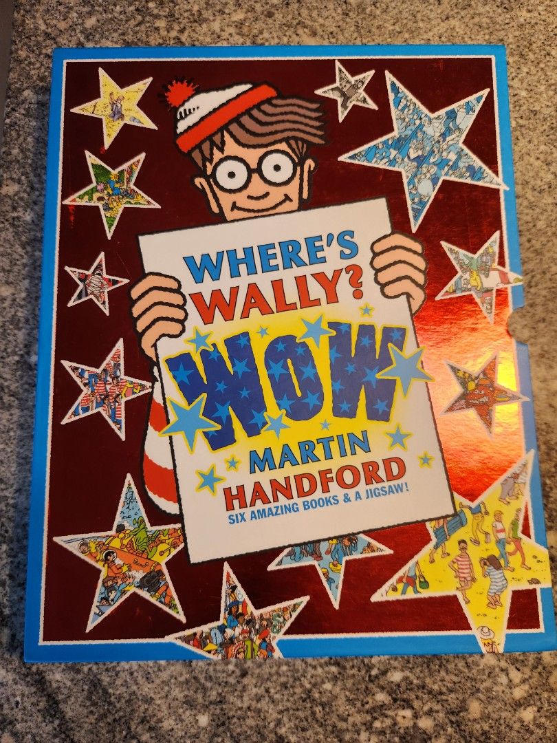 Where's Wally? Box Set - Martin Handford, Hobbies & Toys, Books ...