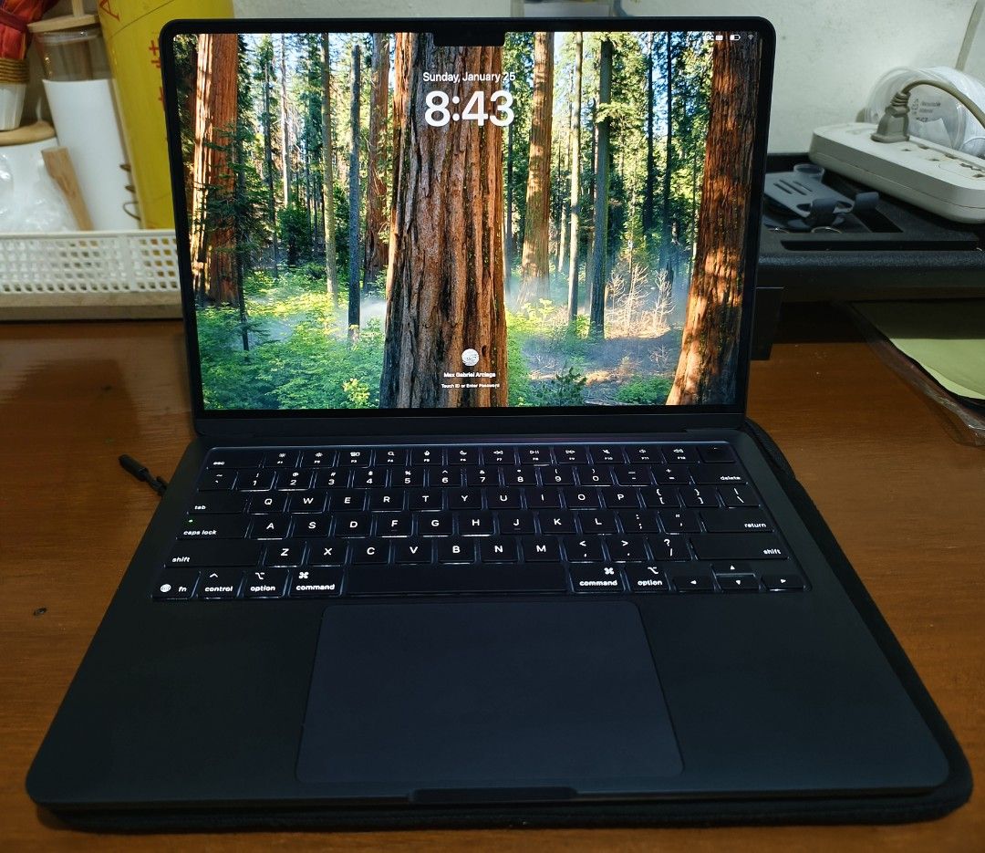 13 inch MacBook Air M4 Chip 16gb/256, Computers & Tech, Laptops ...