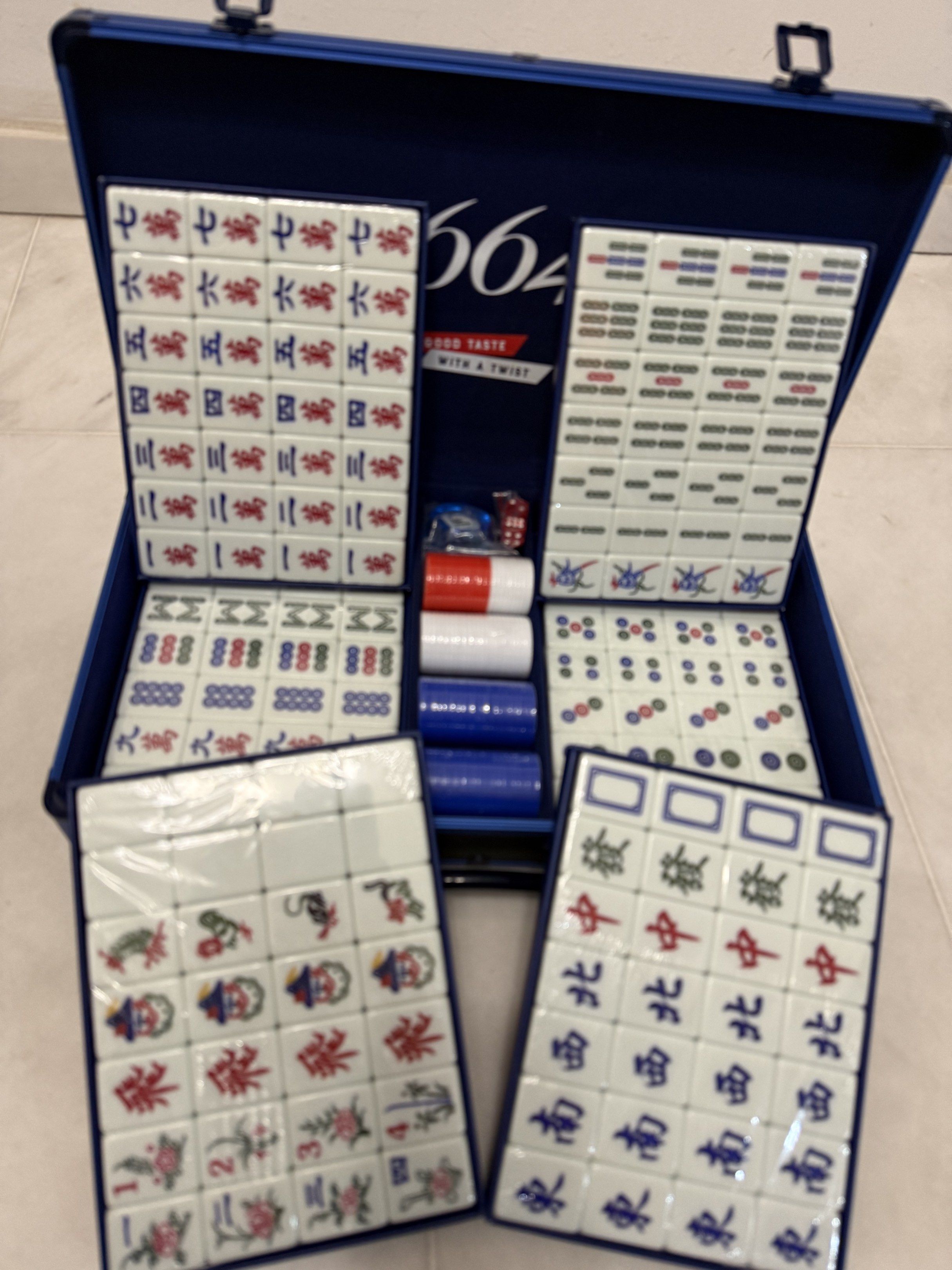 1664 Artist Collaboration Limited Edition Mahjong Set, Hobbies & Toys ...