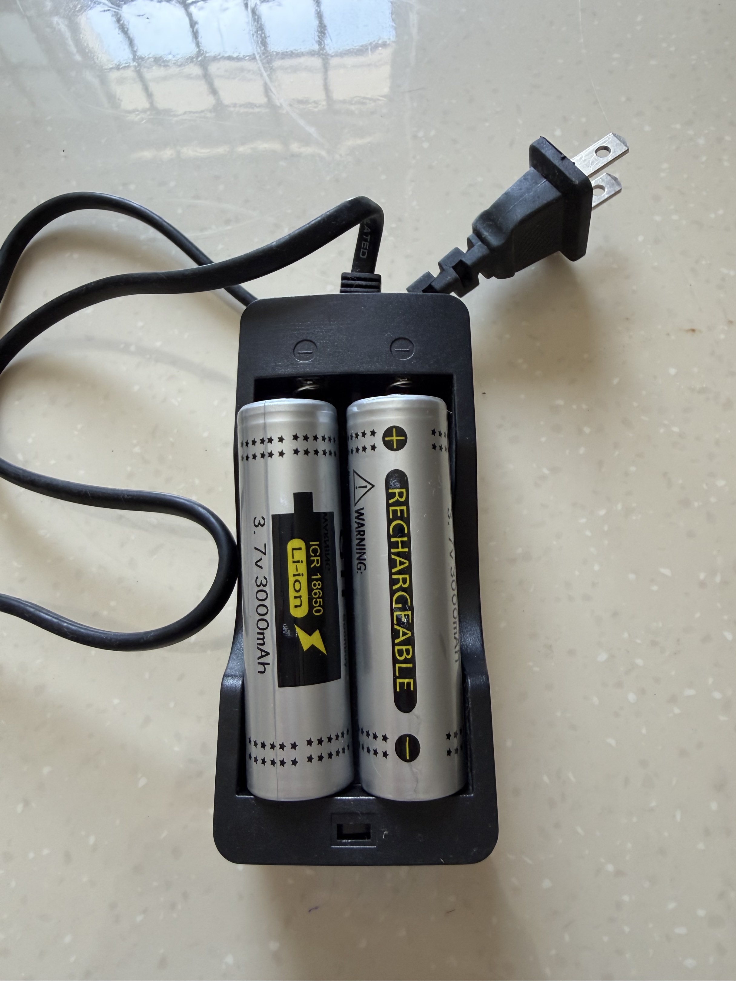 18650 Battery Charger with Batteries, Photography, Photography ...