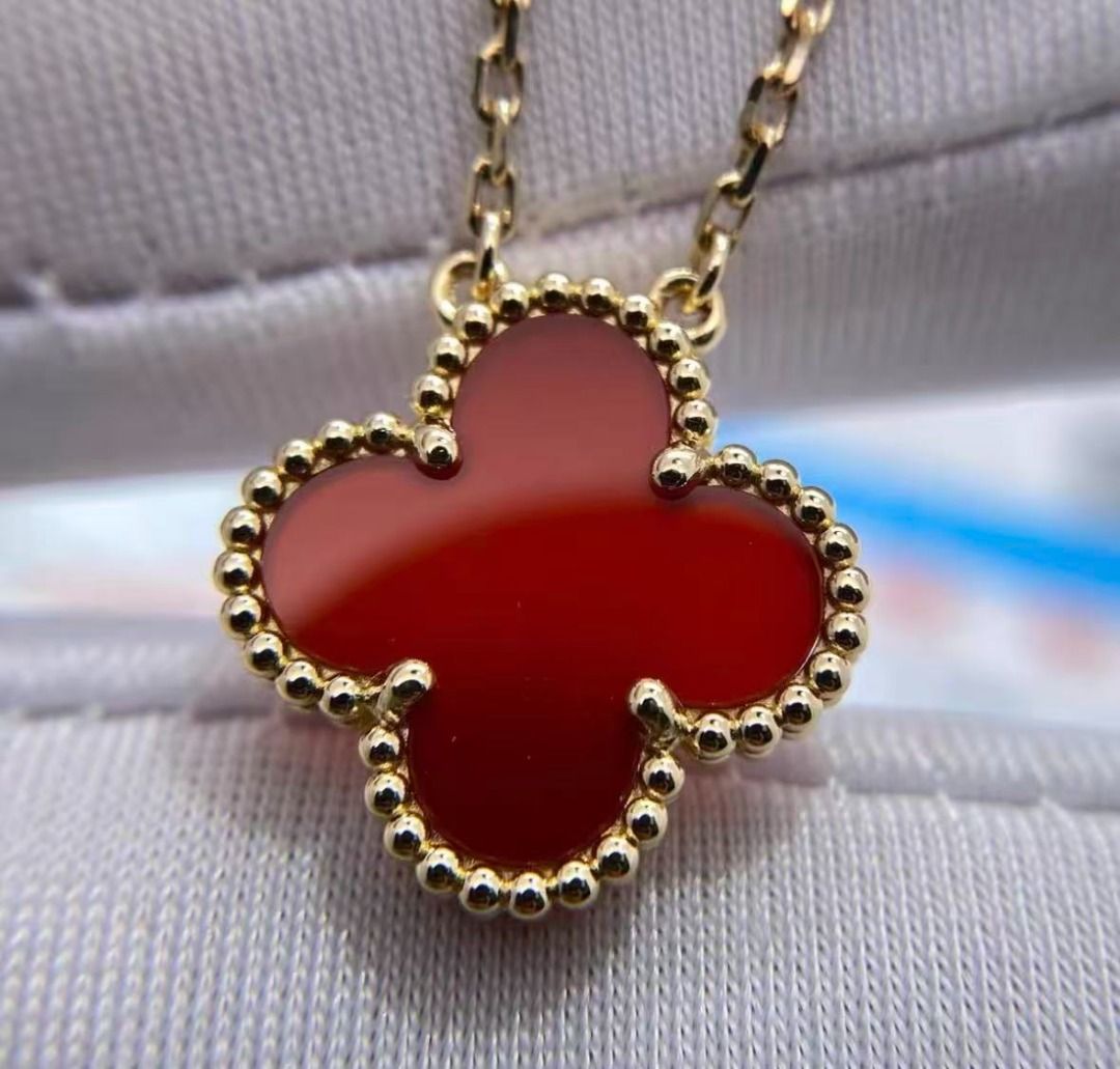 💕 Brand new 💕Van Cleef & Arpels Alhambra Red Four-Leaf Clover Necklace ...
